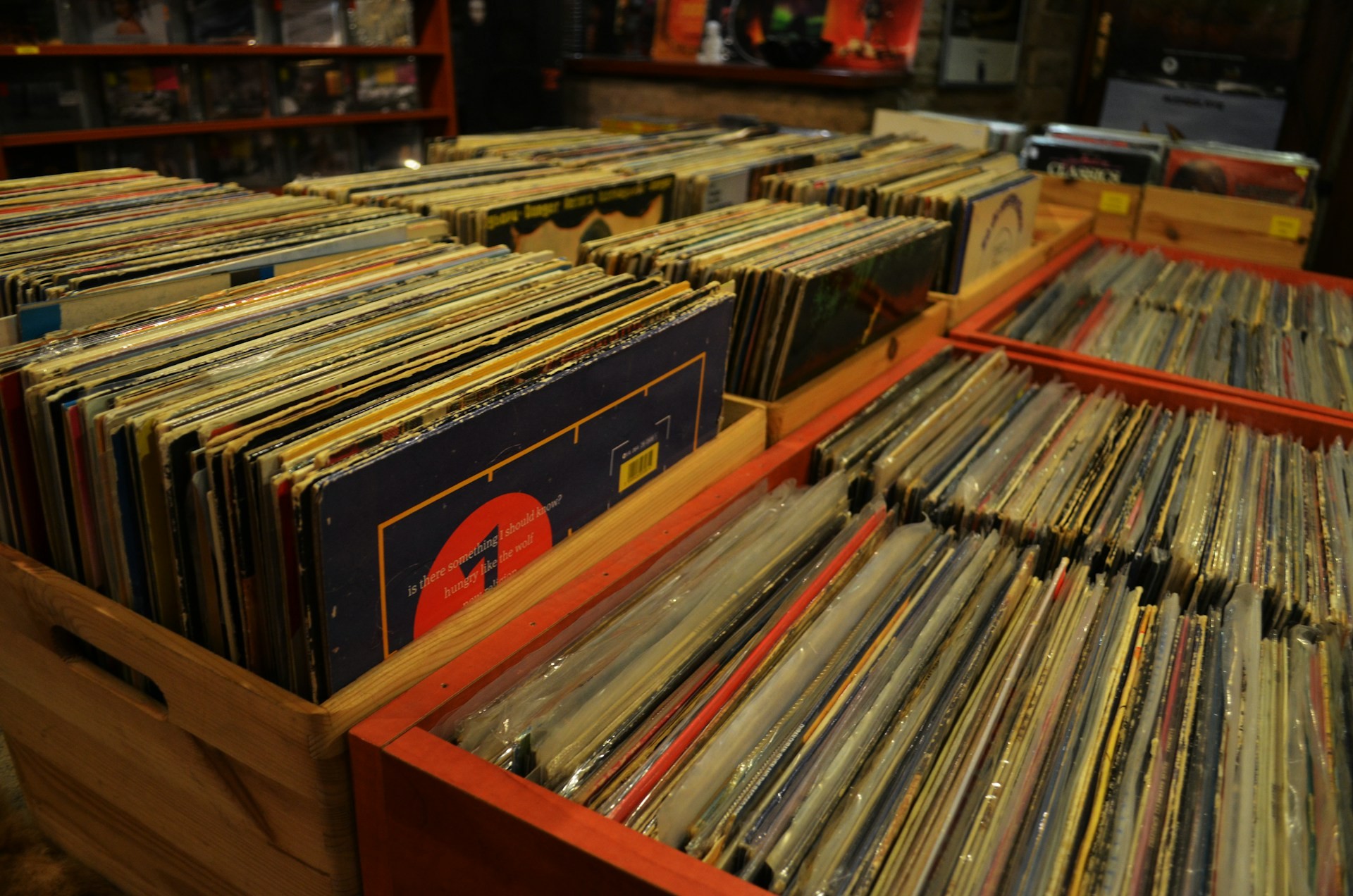 How to Ship Vinyl Records Safely (Global Guide for Collectors, Se